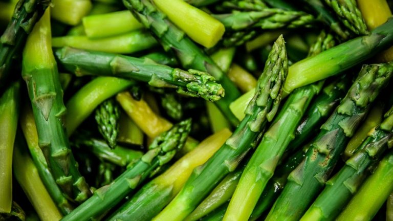 Aspargo: 31 benefícios, informação nutricional e malefícios | Dr. Saúde