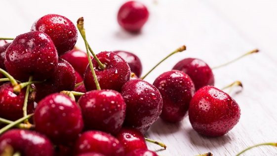 Cereja fruta: 45 benefícios, informação nutricional e malefícios | Dr ...
